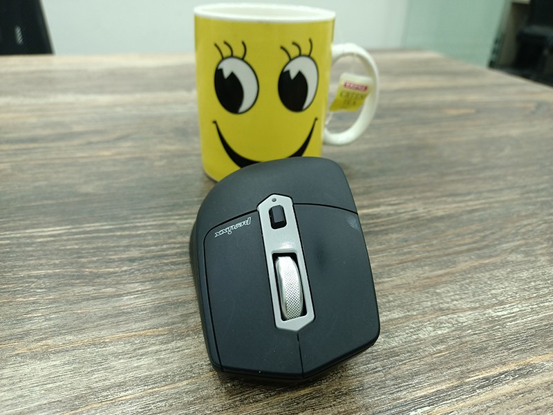 Easy way to Clean Your Laptop Mouse | 4g Packages